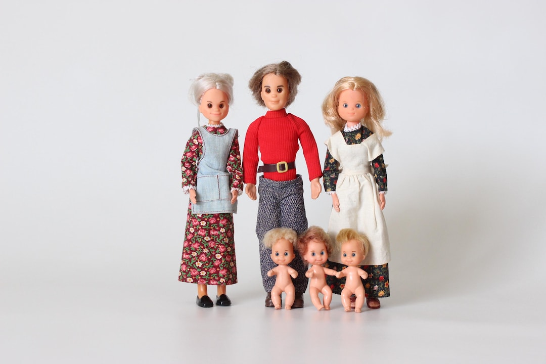 The SUNSHINE FAMILY! Vintage Dolls - Dad, Mom, Grandma & 3 Babies, 1973 ...