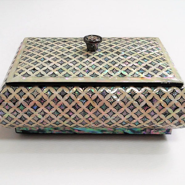 Traditional Jewelry Box - Etsy