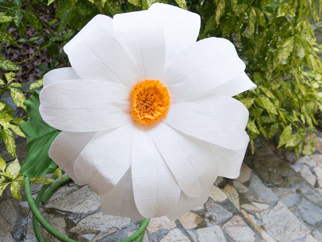 Giant Standing Daisy, Wedding Aisle Decor, Oversized Wildflower ...