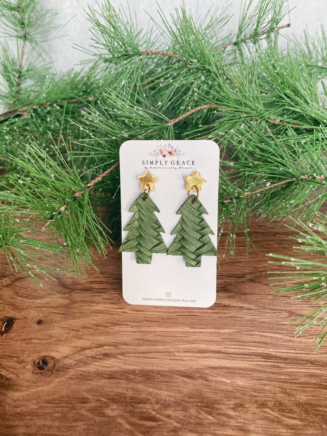 Spruce Green and Gold Star Mini Christmas Tree Boho Earrings - Etsy