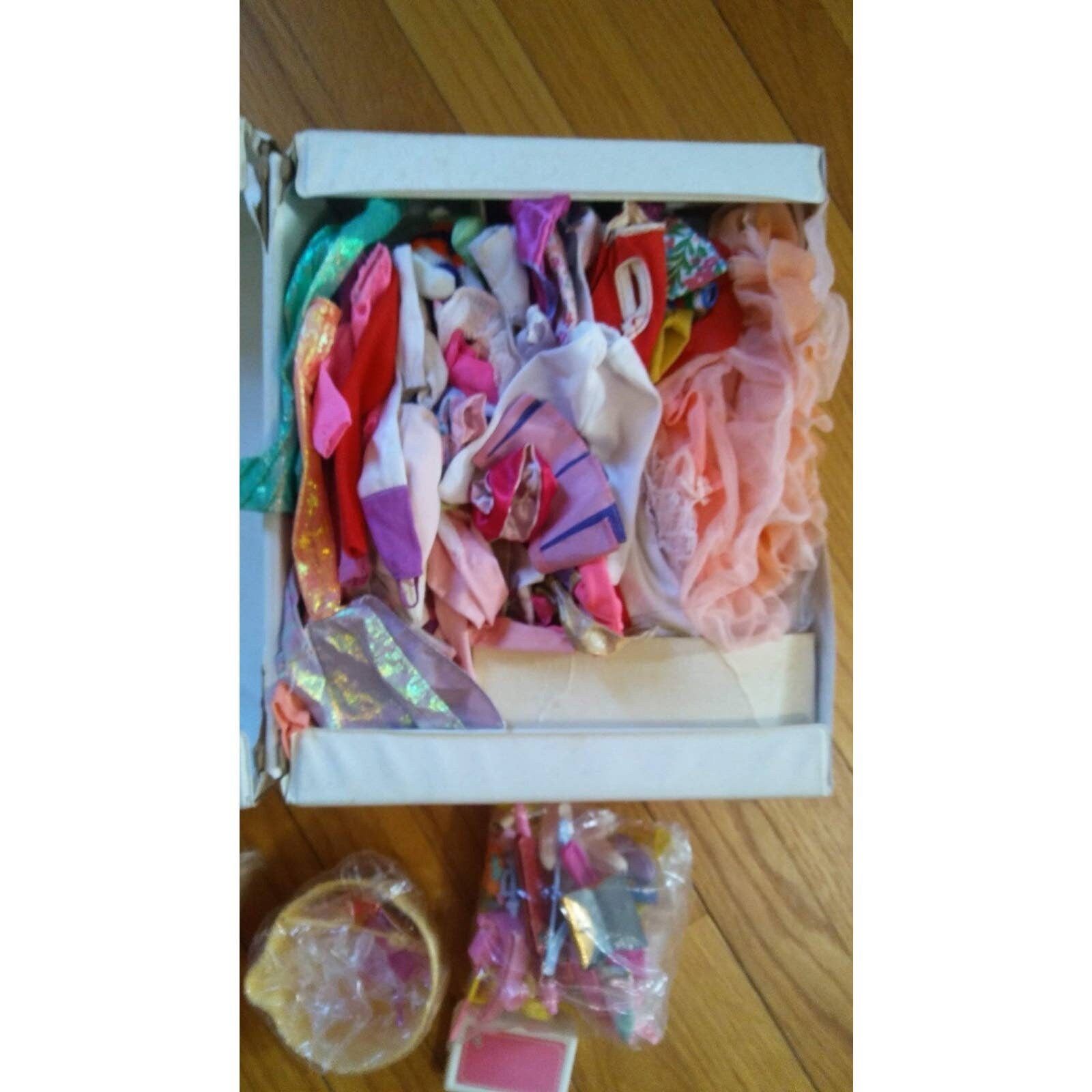 Barbie Fashion Trunk W/ Clothes Vintage - Etsy
