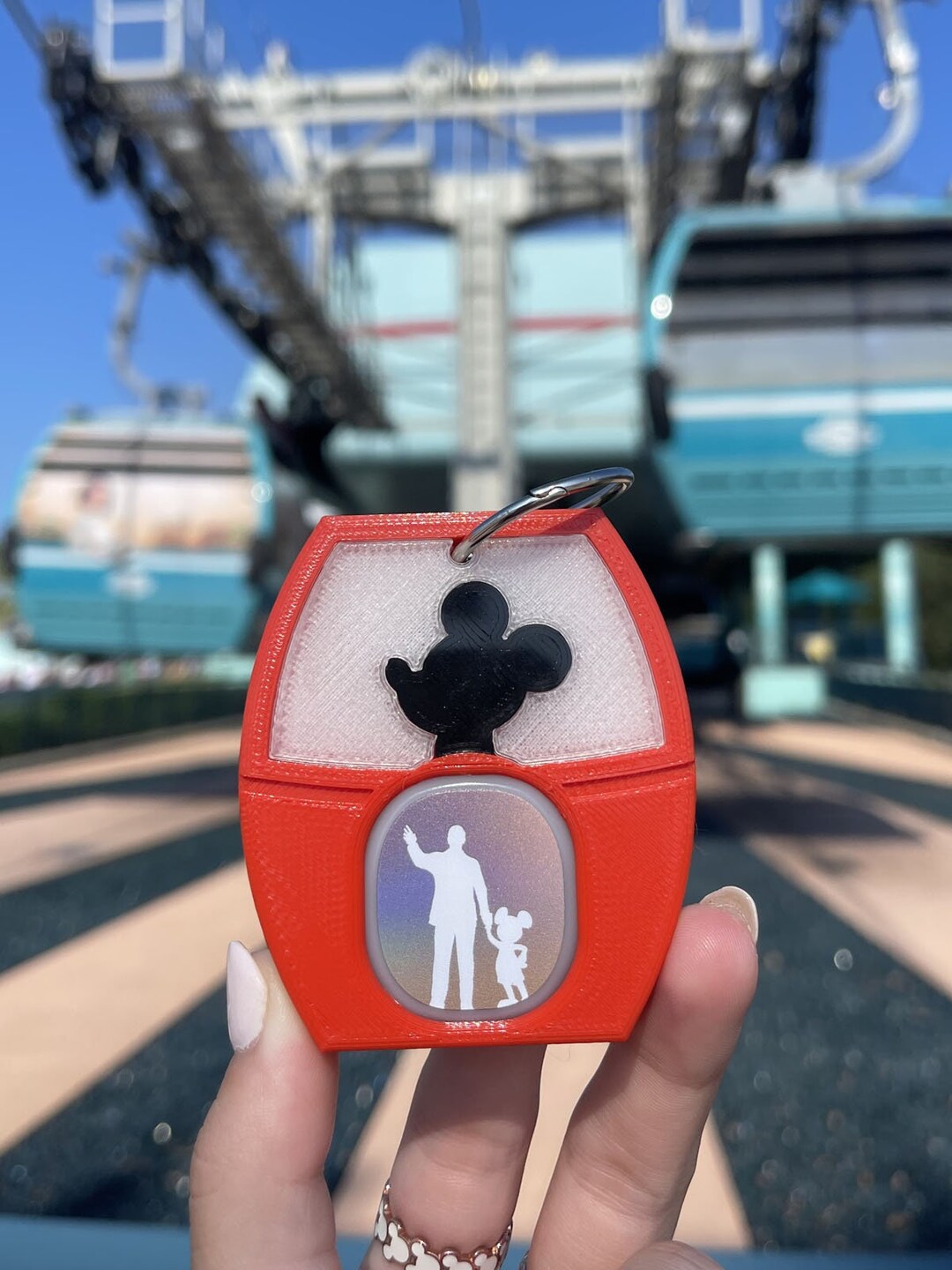 Skyliner Magic Band Buddy - Disney Magicband+ Plus Puck Holder Icon ...