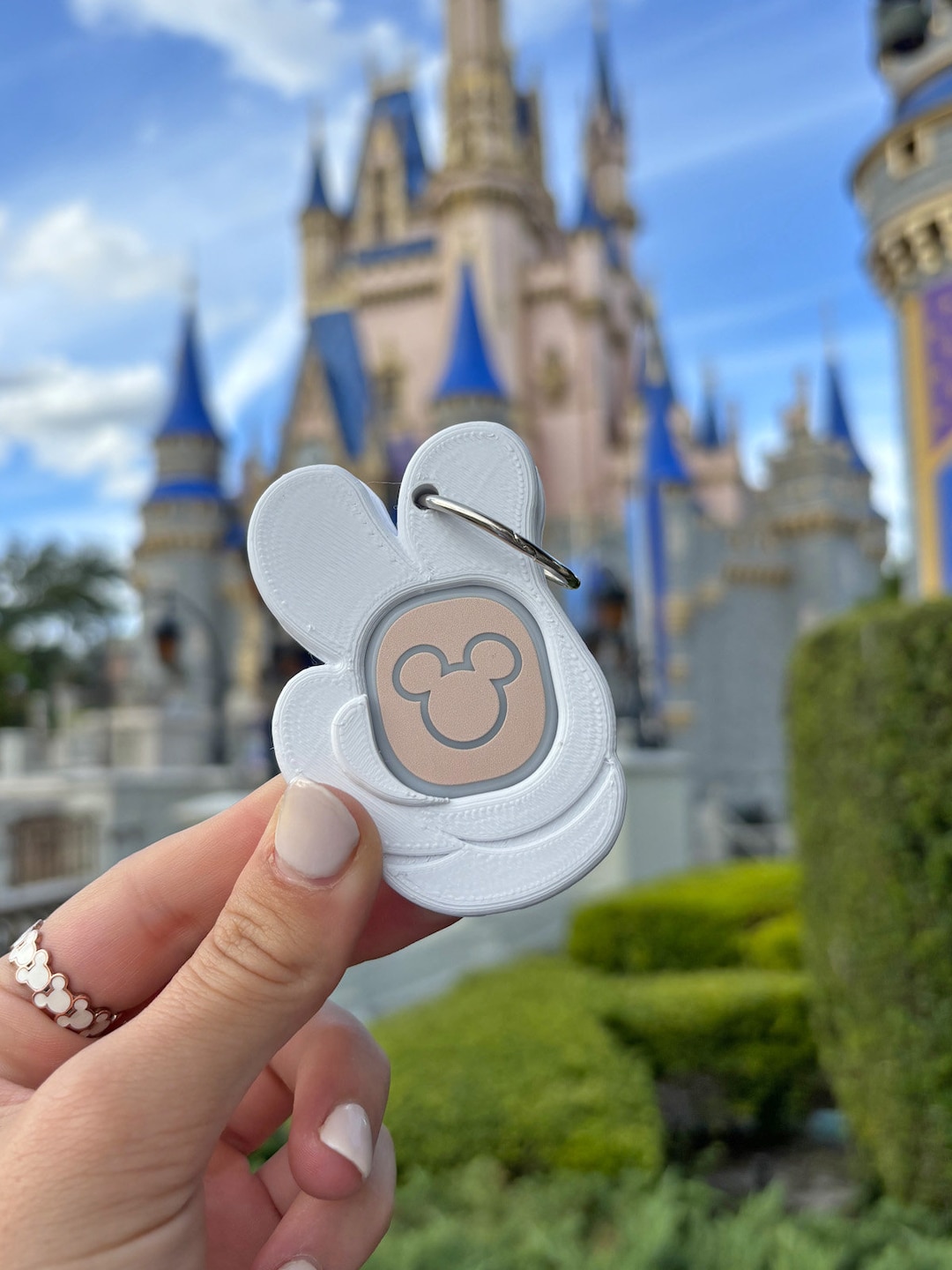 Peace Hand Magic Band Buddy Plus - Disney Magicband+ Plus Puck Holder ...