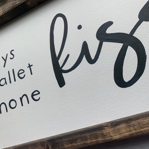 Keys Wallet Phone Kiss Sign, Entryway Sign, Housewarming Gift, Wedding ...