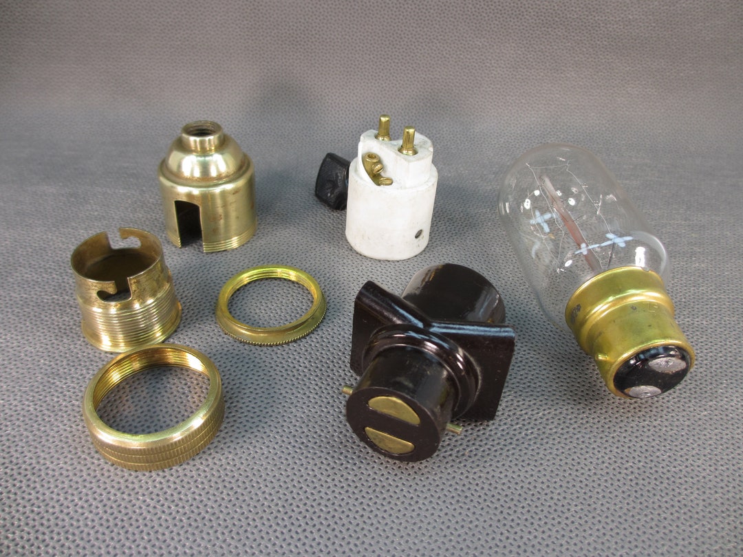 Antique B22 Rotary Switch Lamp Holder With Bulb and Socket. Retro Swan ...