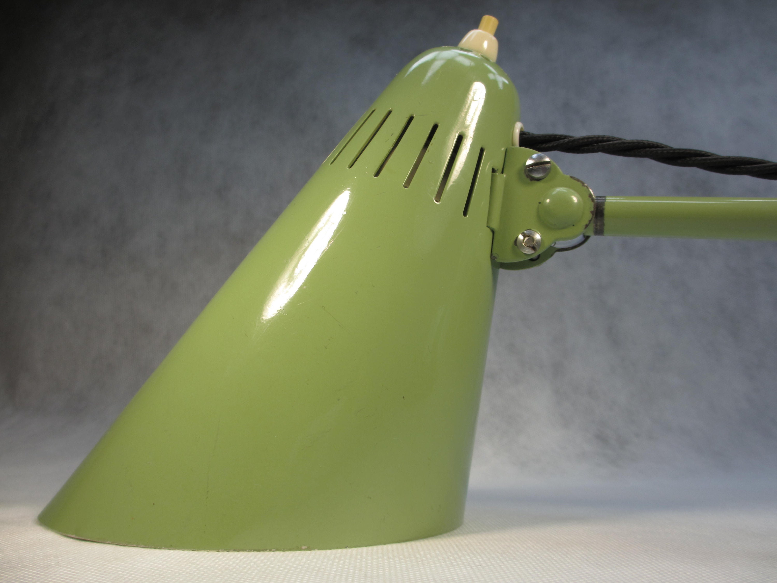 60er Jahre Lampe Kaiser Idell ISIS Wandlampe - Etsy.de