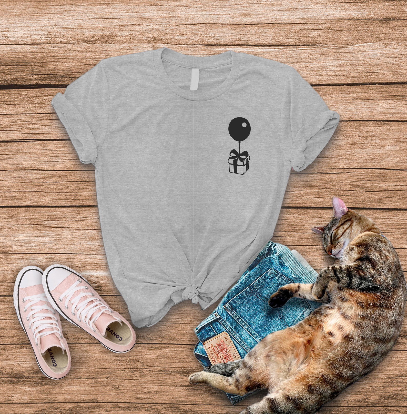 Balloon Tshirt / Inspired Floating Balloon Shirt Cute Pocket - Etsy