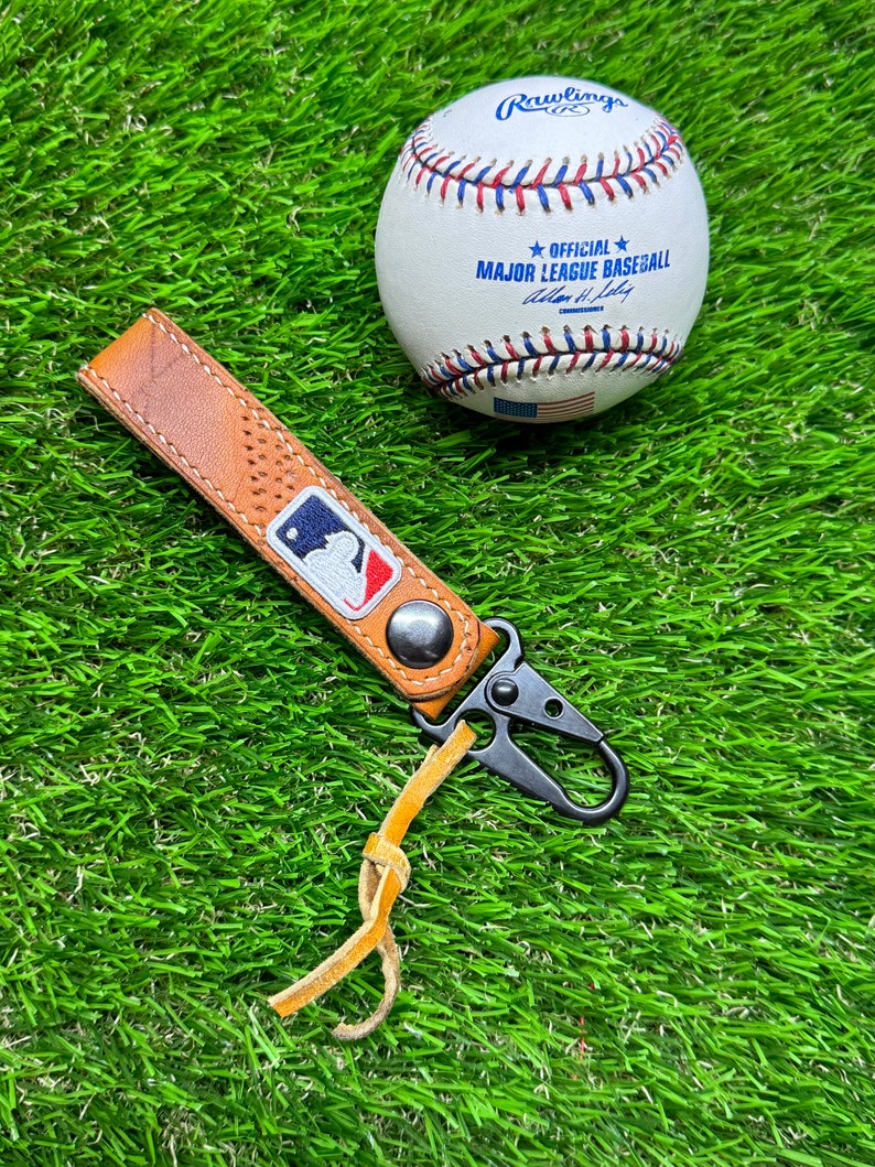 Handcrafted Baseball Glove MLB Patch Key Clip Keychain - Etsy