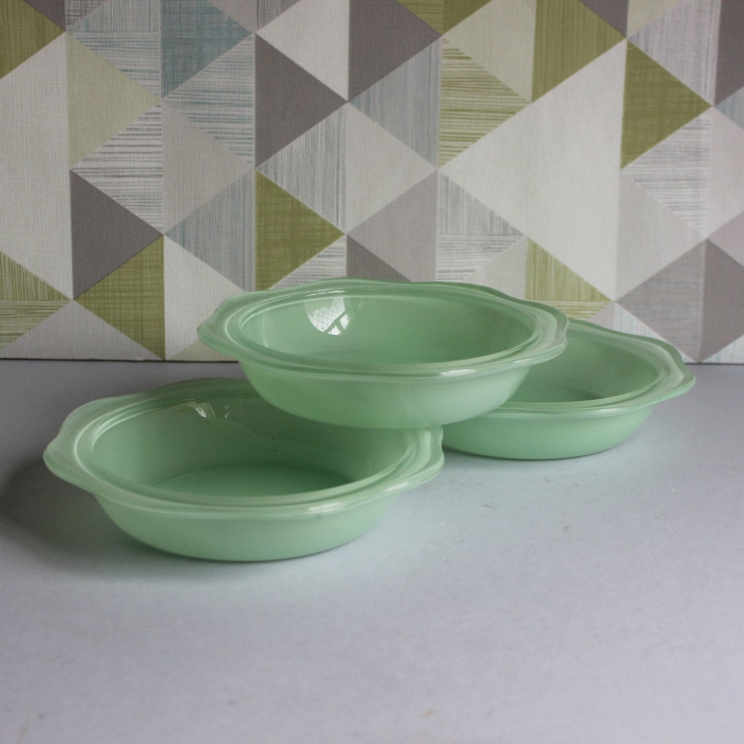 Vintage Pyrex Jadeite Pale Green Colourware 1483 Sprayware Large ...