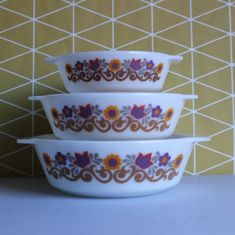 Retro Casserole Bowls - Etsy UK