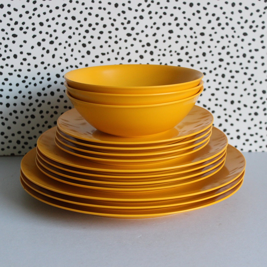 Vintage 60s 70s Melaware Retro Eggy Yellow Plastic Camper Van Picnic ...