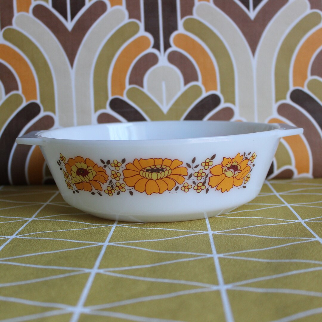 Vintage 70s JAJ Pyrex Sunflower Casserole Dish, 2 Pint - Etsy