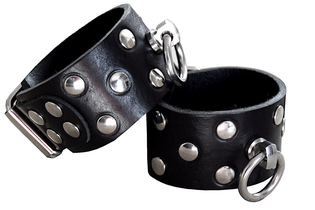 BDSM Gothic Fetish Rivet Shackles Handcuffs Ankle Shackles Made of ...