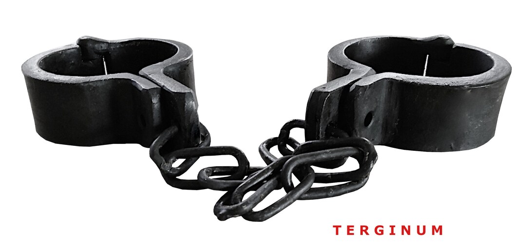 BDSM Dungeon EXTREME Steel Restraints With Chain Hand Restraints Ankle ...
