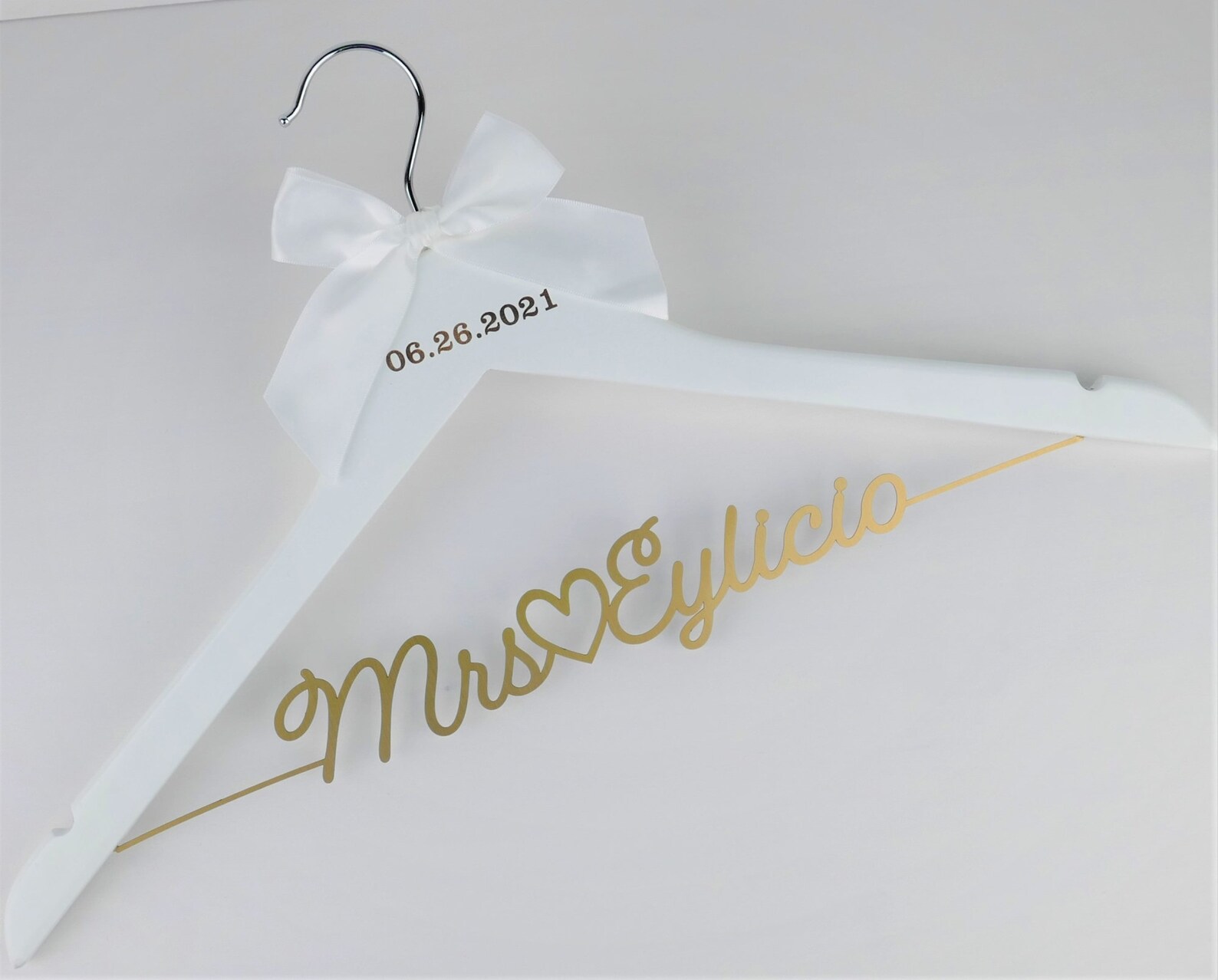 Personalized Wedding Hanger, Mrs Hanger, Bridal Hanger for Wedding ...