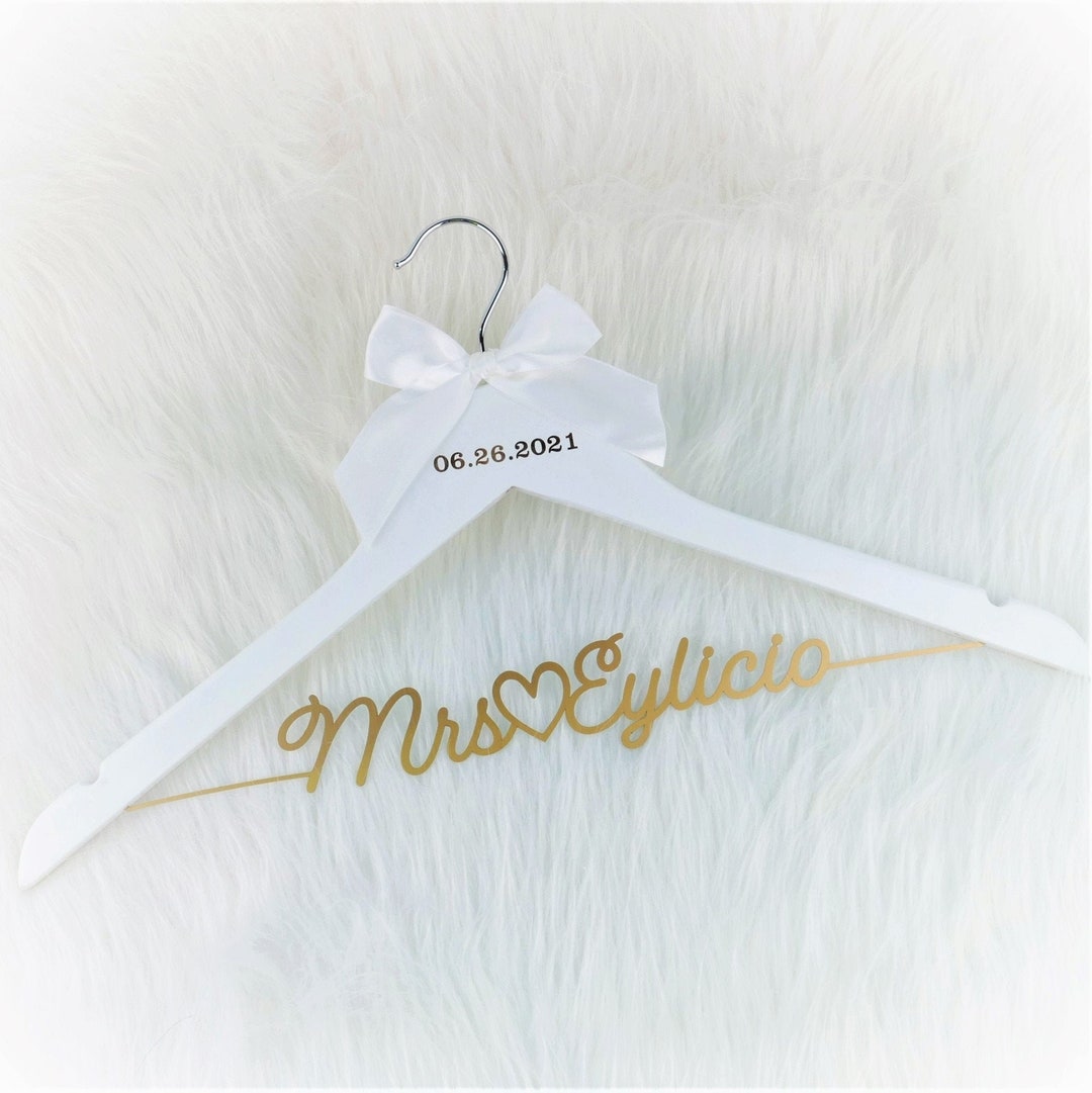 Personalized Wedding Hanger, Mrs Hanger, Bridal Hanger for Wedding ...