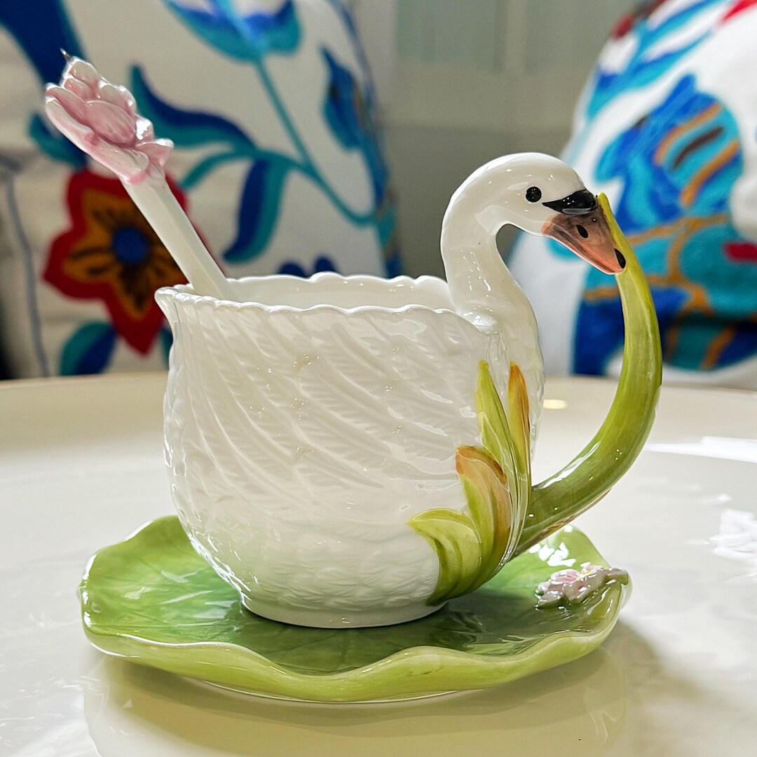 White Swan Tea Cup Set, Teacup, Saucer and Spoon Set, 3 Piece Tea Set ...