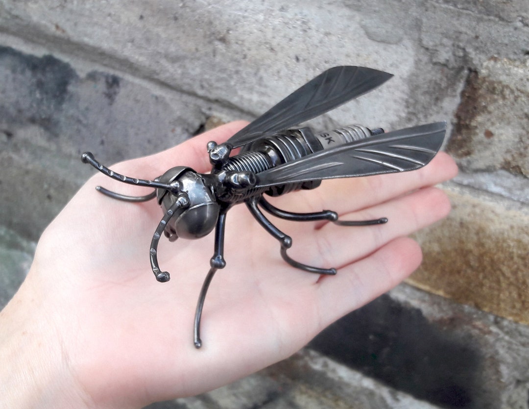 Metal Sculpture Wasp, Black Wasp America. Art Wasp Figurine. Welded ...