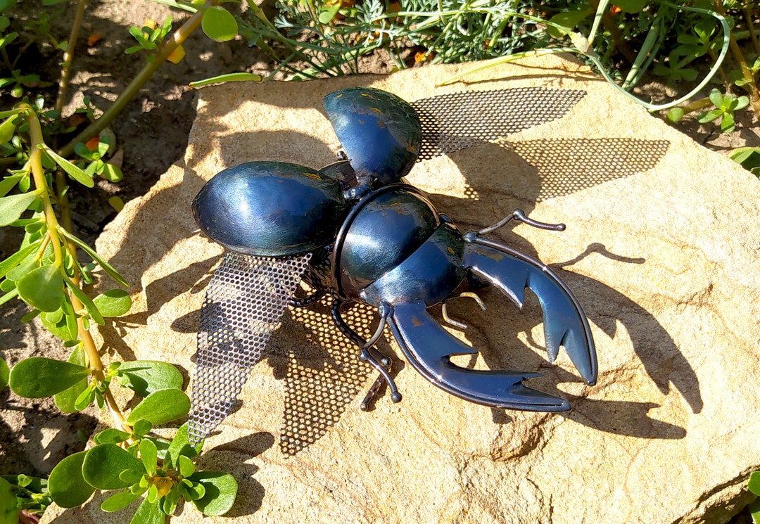 Metal Sculpture Stag Beetle, Mechanical Beetle Figurine. Art Recycling ...