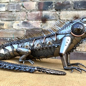Iguana Unique Handcrafted Metal Sculpture Made With Welded Chains and ...