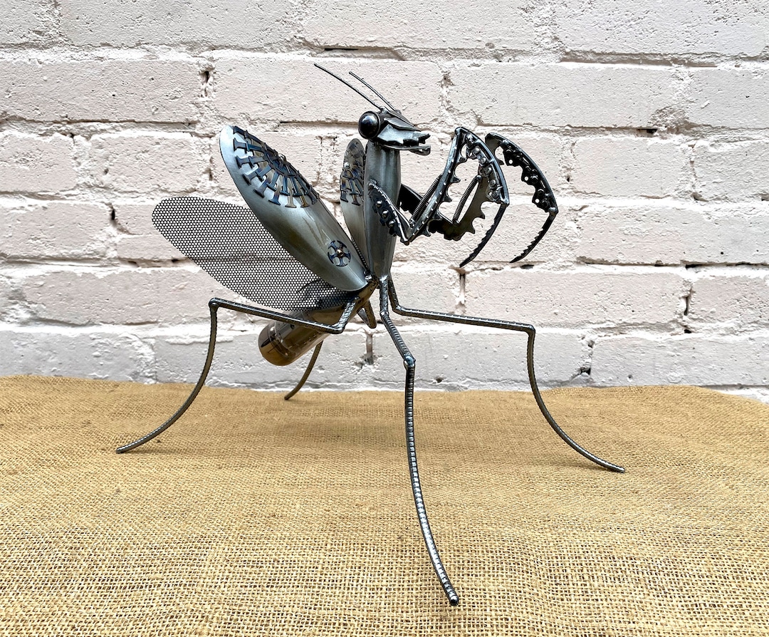 Metal Sculpture Mantis Steampunk. Mechanical Mantis Figurine. Welding ...