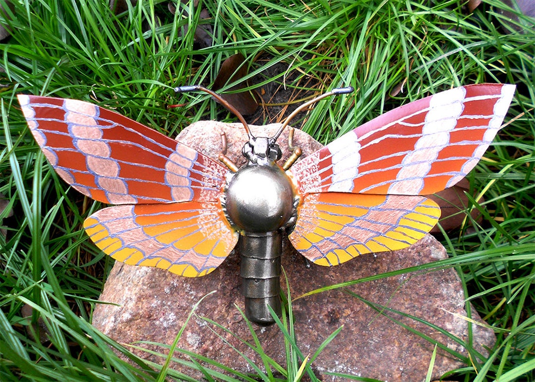 Metal Sculpture Sphinx Moths, Sphingidae Moth. Mechanical Butterfly ...