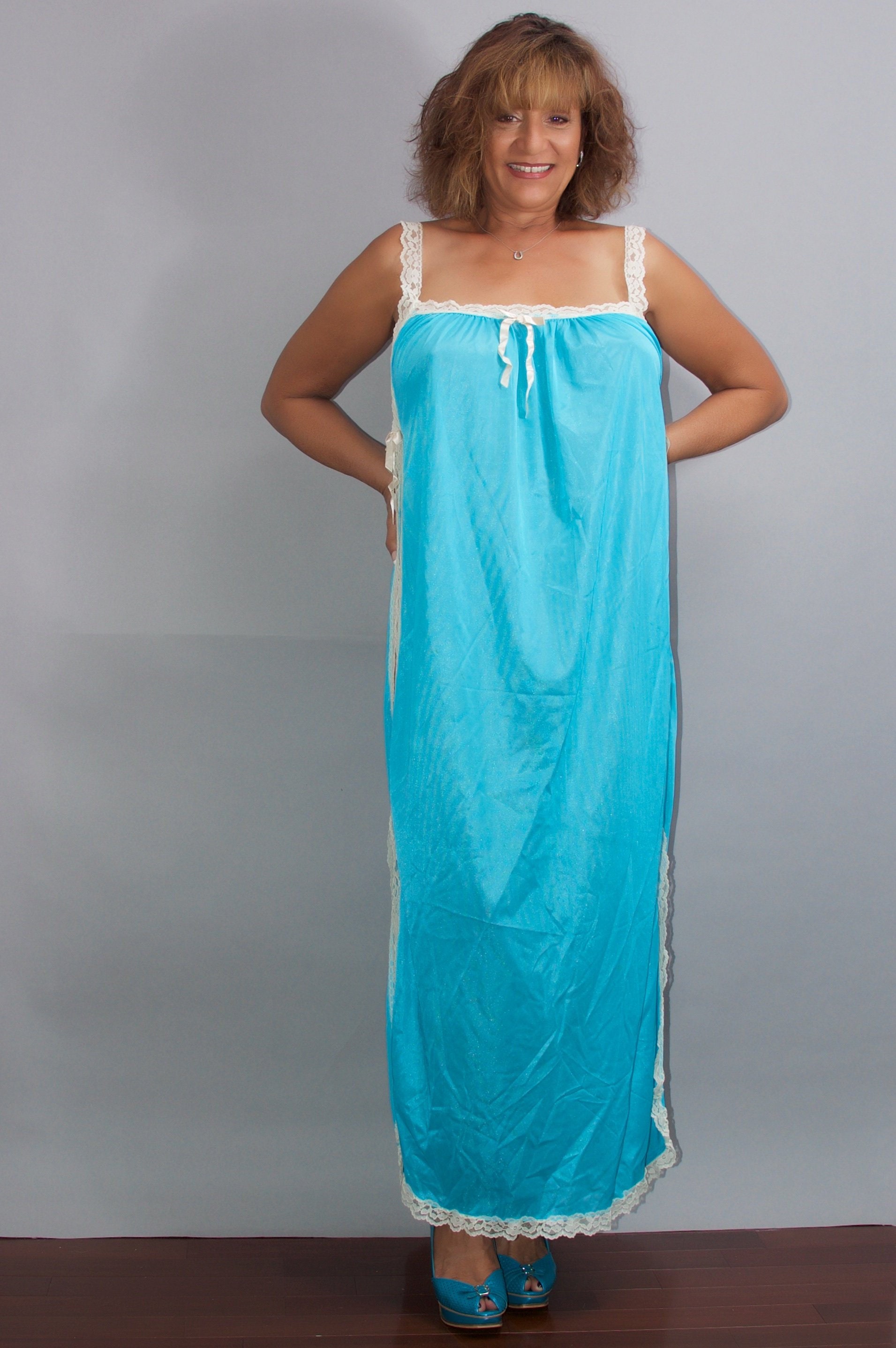 Women's Sexy Vintage Gown Size Medium. | Etsy