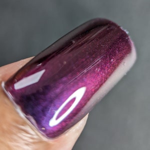 Multichrome Red Nail Polish With a Black to Purple Colorshift | Red ...