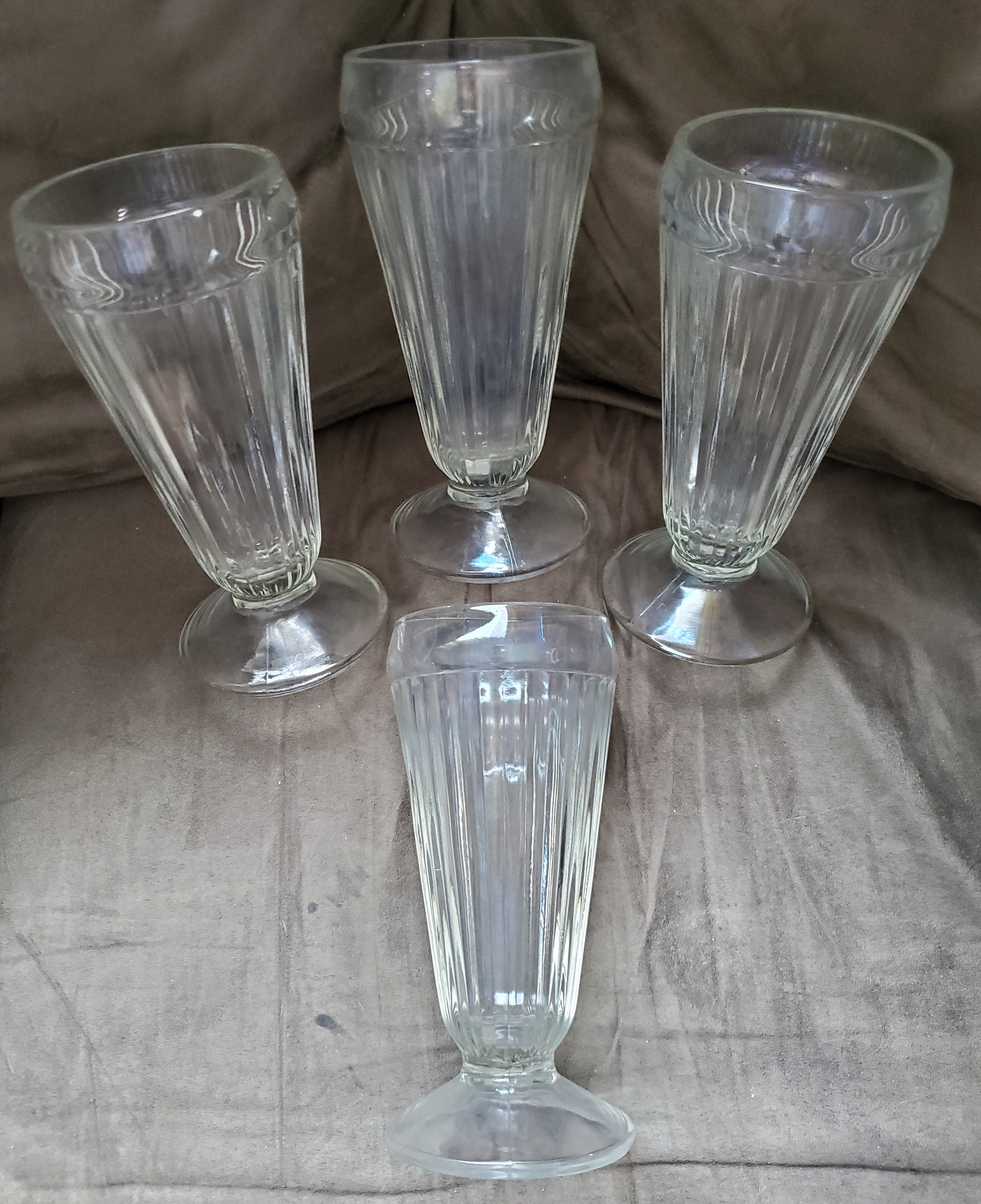 Plastic Milkshake Glass Fountain