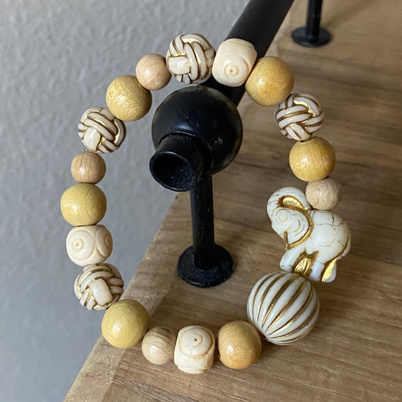 Elephant Bracelet a Stretchy Handmade Bracelet - Etsy
