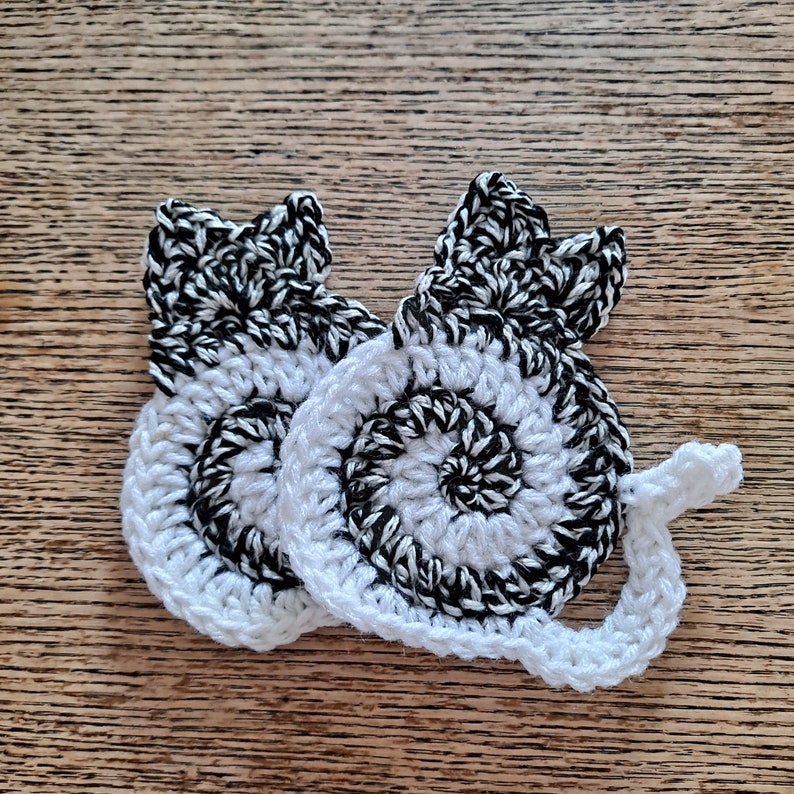 Crochet Swirly Cat Coaster - Etsy
