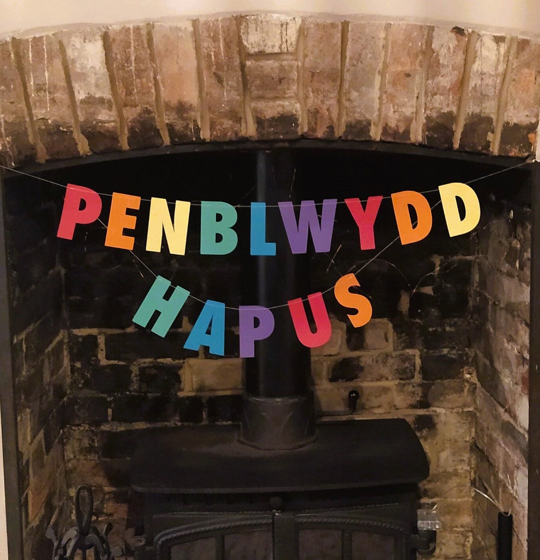 PENBLWYDD HAPUS Welsh Happy Birthday Banner, Vibrant Coloured Card ...