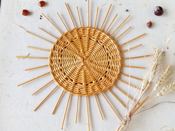 Sunburst wall hanging Straw wall decor Straw color or golden | Etsy