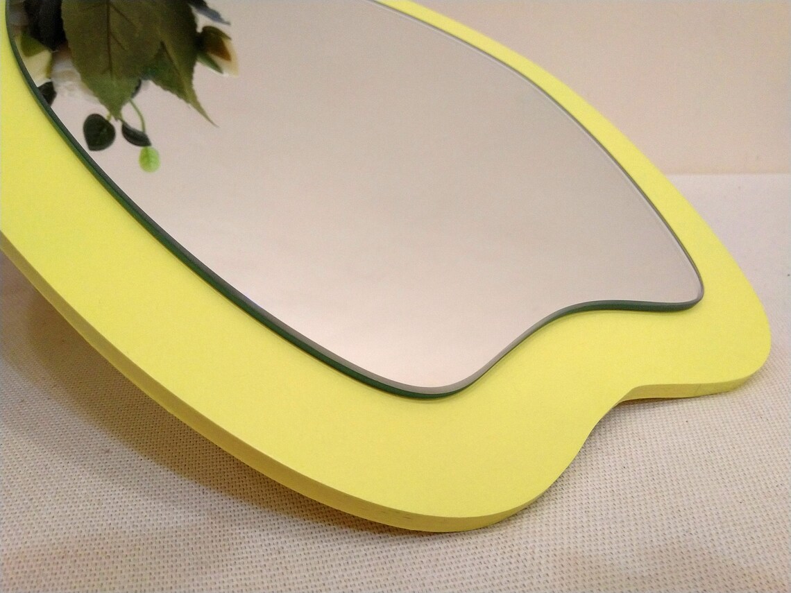 Small Wavy Mirror Oval Wiggly Mirror Funky Wiggle Mirror - Etsy