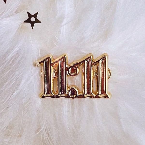 Gold Angel Pin - Etsy