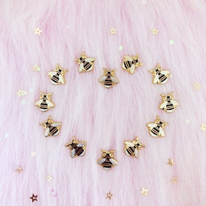 Mini Bee Pin, Tiny Gold Hard Enamel Honeybee Lapel Pin Badge, Nature ...