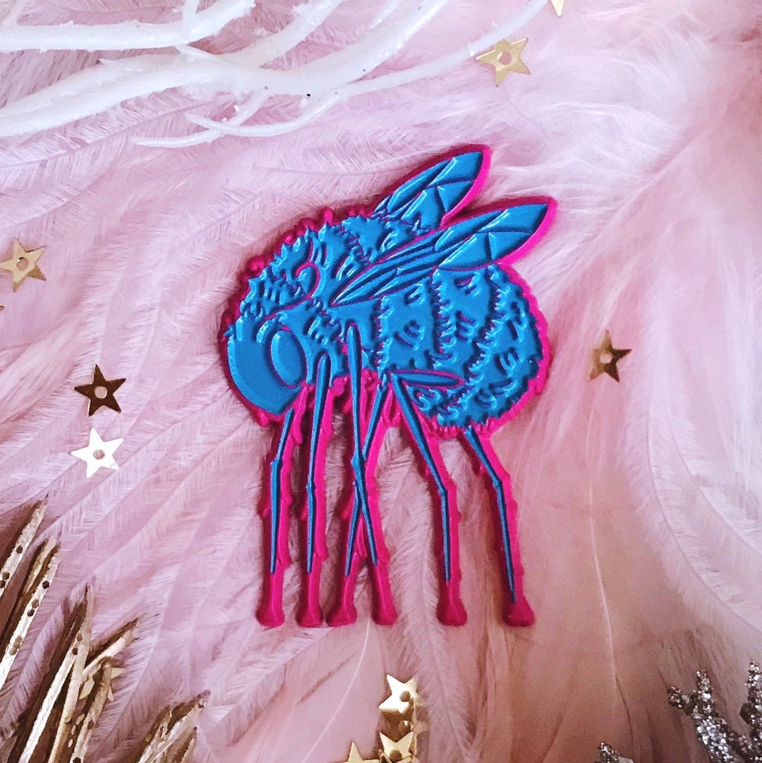 Dali Bee (cotton Candy) Pink and Blue Soft Enamel Pin, Animal Insect ...