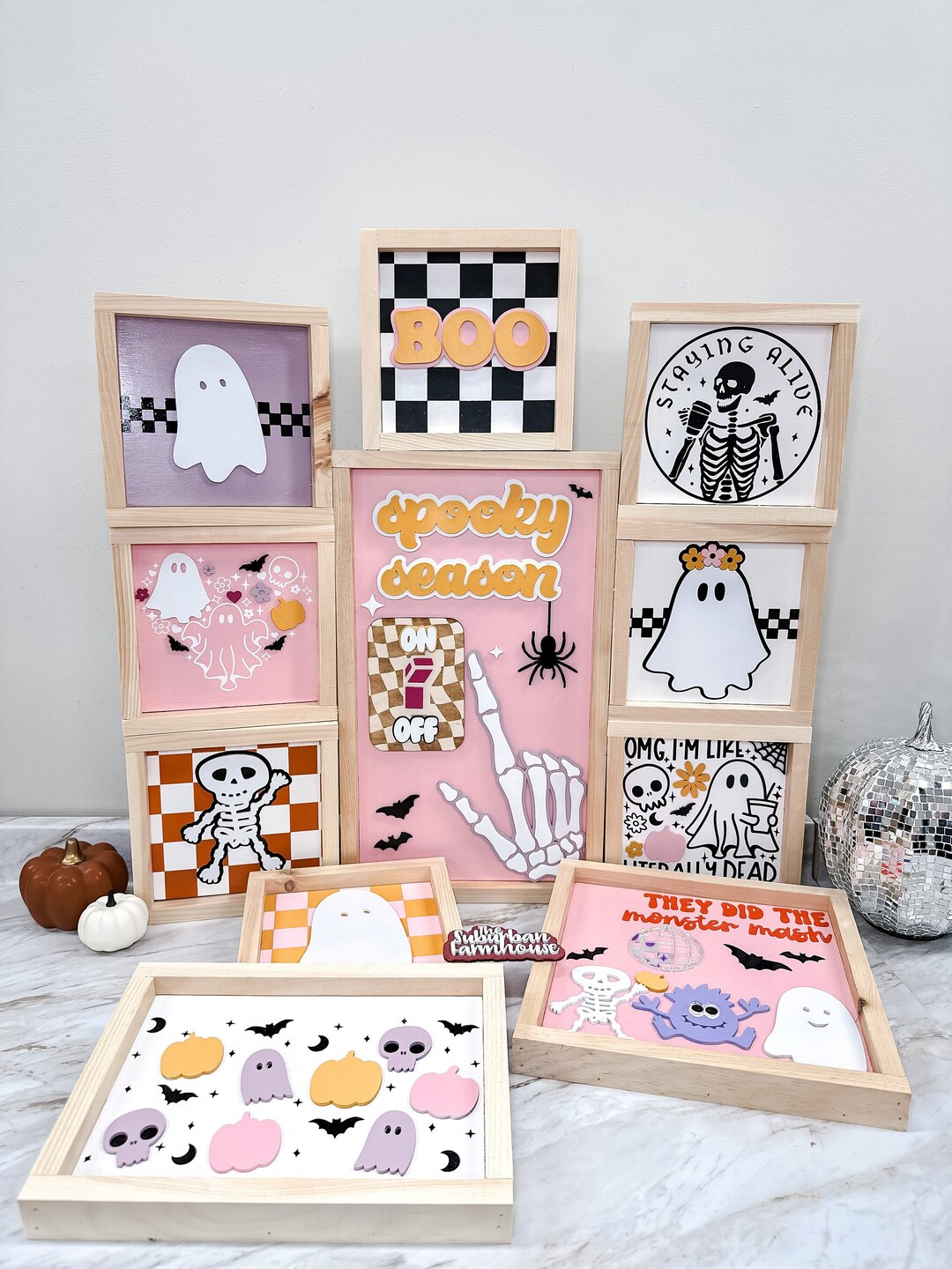 Spooky Season Cute Pink Halloween Ghost Decor - Retro Groovy Halloween ...