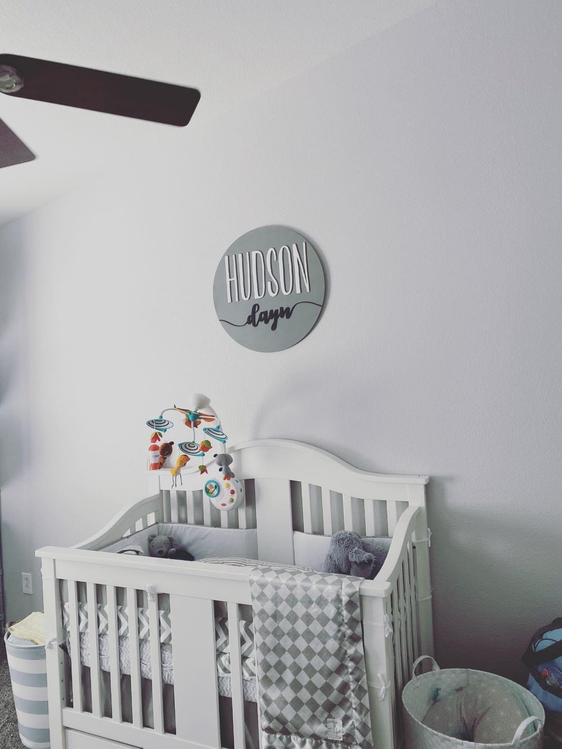 Round Nursery Name Sign 12-36 Inch Baby Shower Round - Etsy