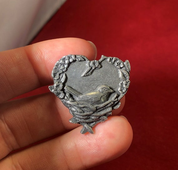 Vintage-5-Brooch-Pins-Pewter-Birds and Blooms-Silver-… - Gem