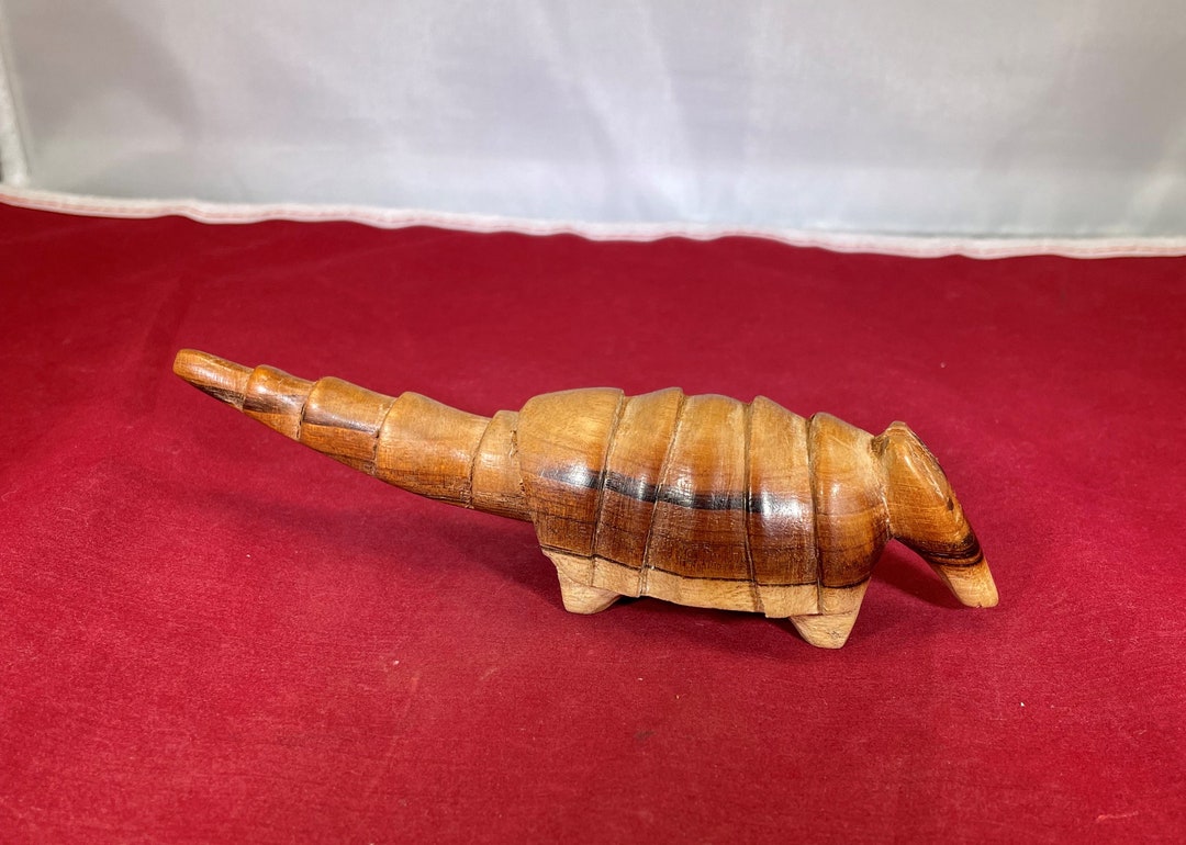 Vintage-figurine-wood-brown-armadillo-carved-home Decor - Etsy