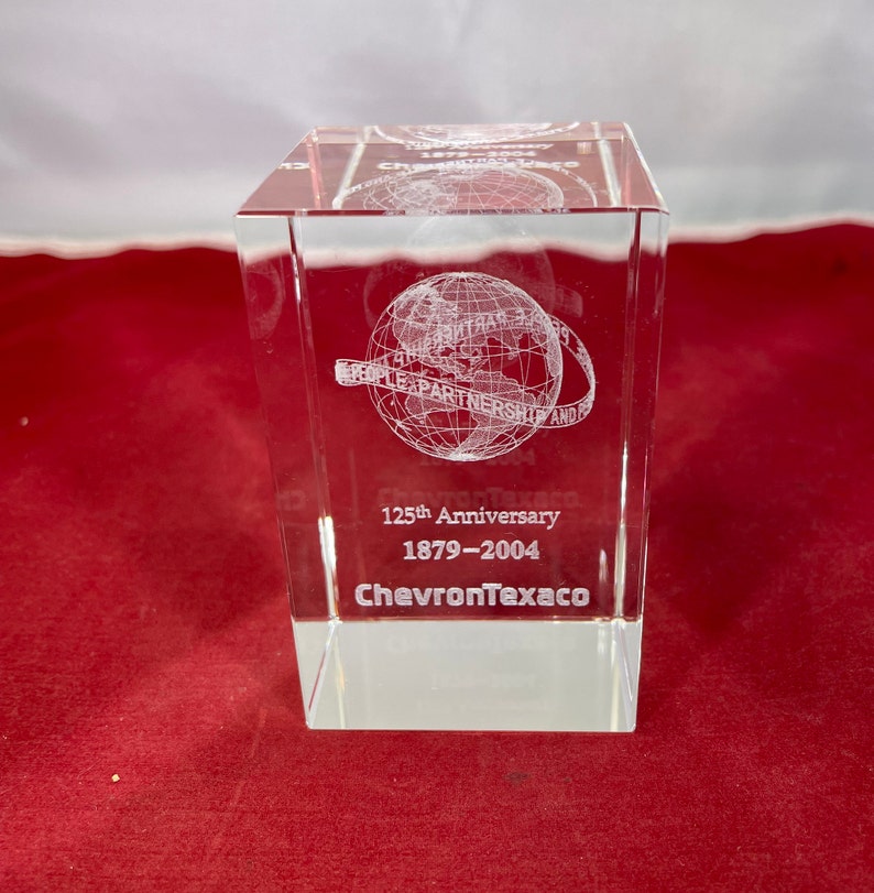 Vintage-paperweight-clear-glass-chevron-texaco-125 Anniversary-globe ...