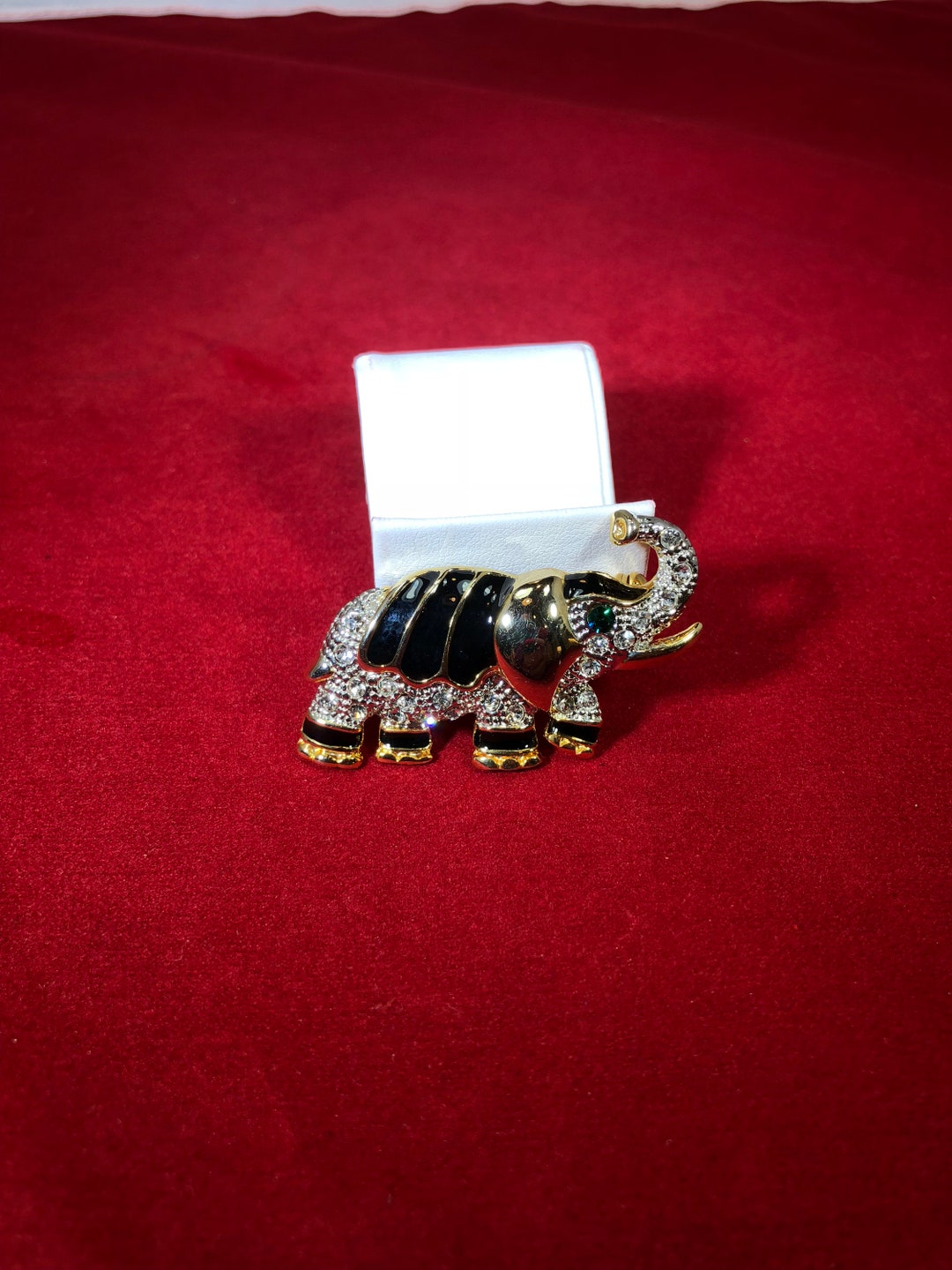 Vintage-elephant-brooch-pin-black-gold-silver-rhinestones-green-jewelry ...