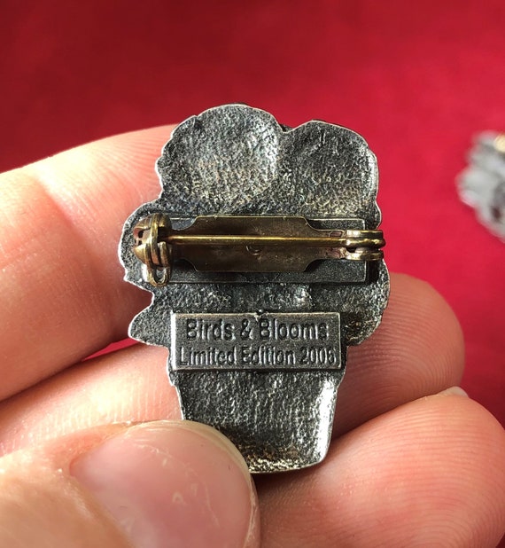Vintage-5-Brooch-Pins-Pewter-Birds and Blooms-Silver-… - Gem