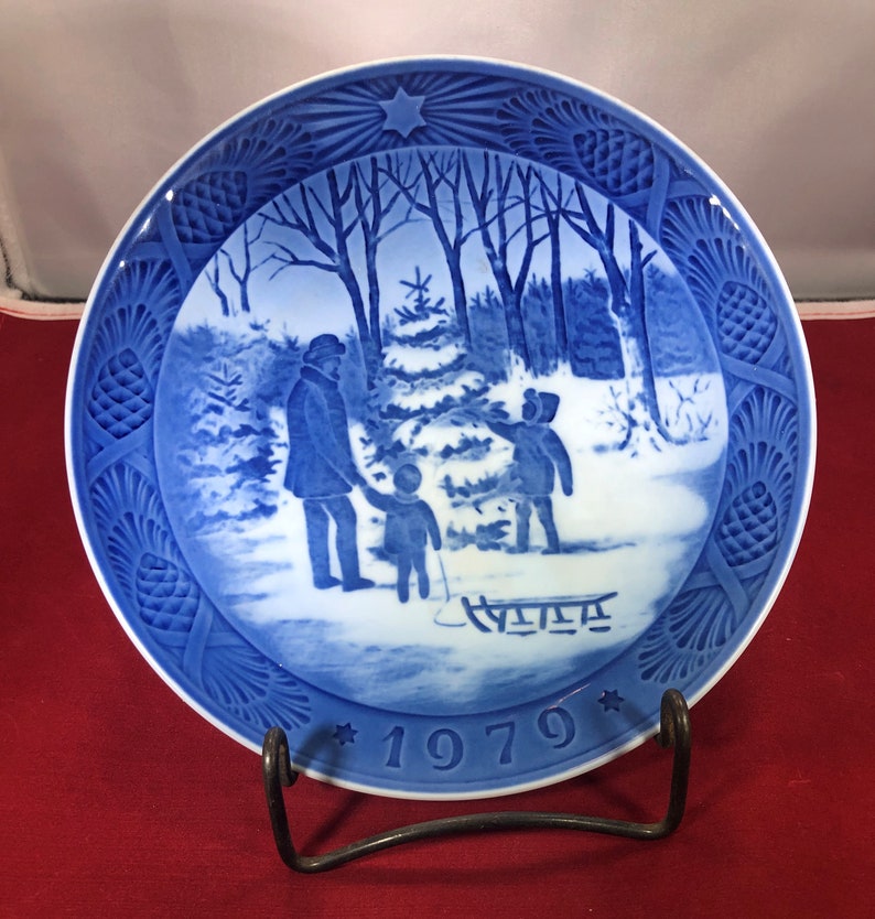 Vintage-collectible Plate-1979-blue-white-royal | Etsy