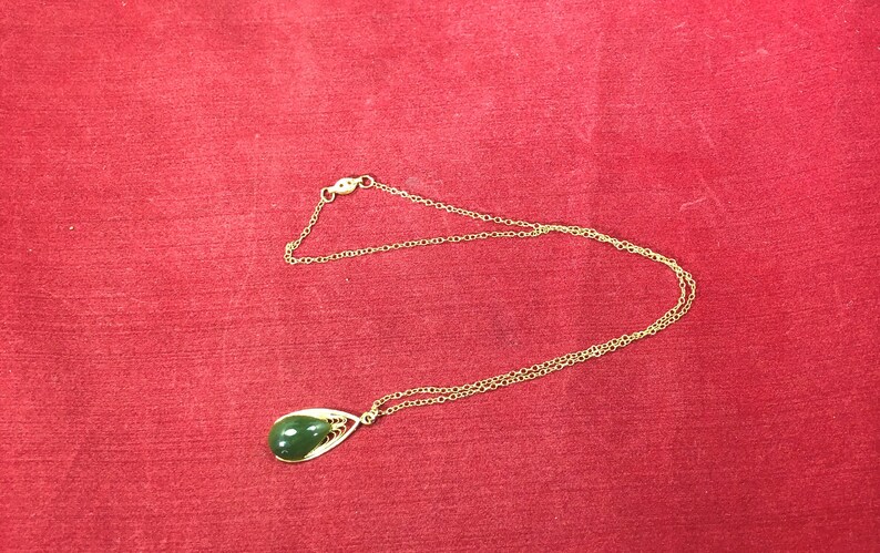 Vintage-necklace-green-teardrop-gold Chain-1/20-12 Kt-pendant-jewelry ...