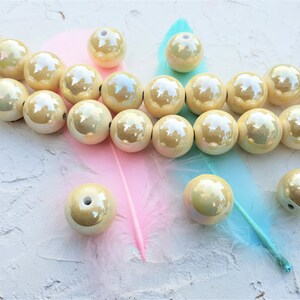 18mm 20mm Pastel Yellow Ceramic Beads, Glazed Enamel Ceramic Beads ...