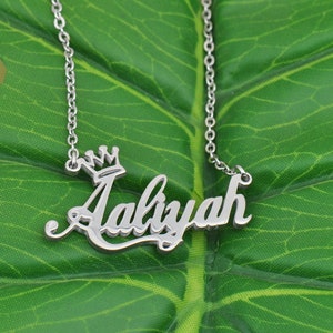 Aaliyah Custom Name Necklace With Crown, Young Girls Fashional Name ...