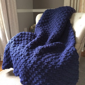 Navy Blue Chunky Knit Blanket - Super Chunky Knit Throw - Dark Blue ...