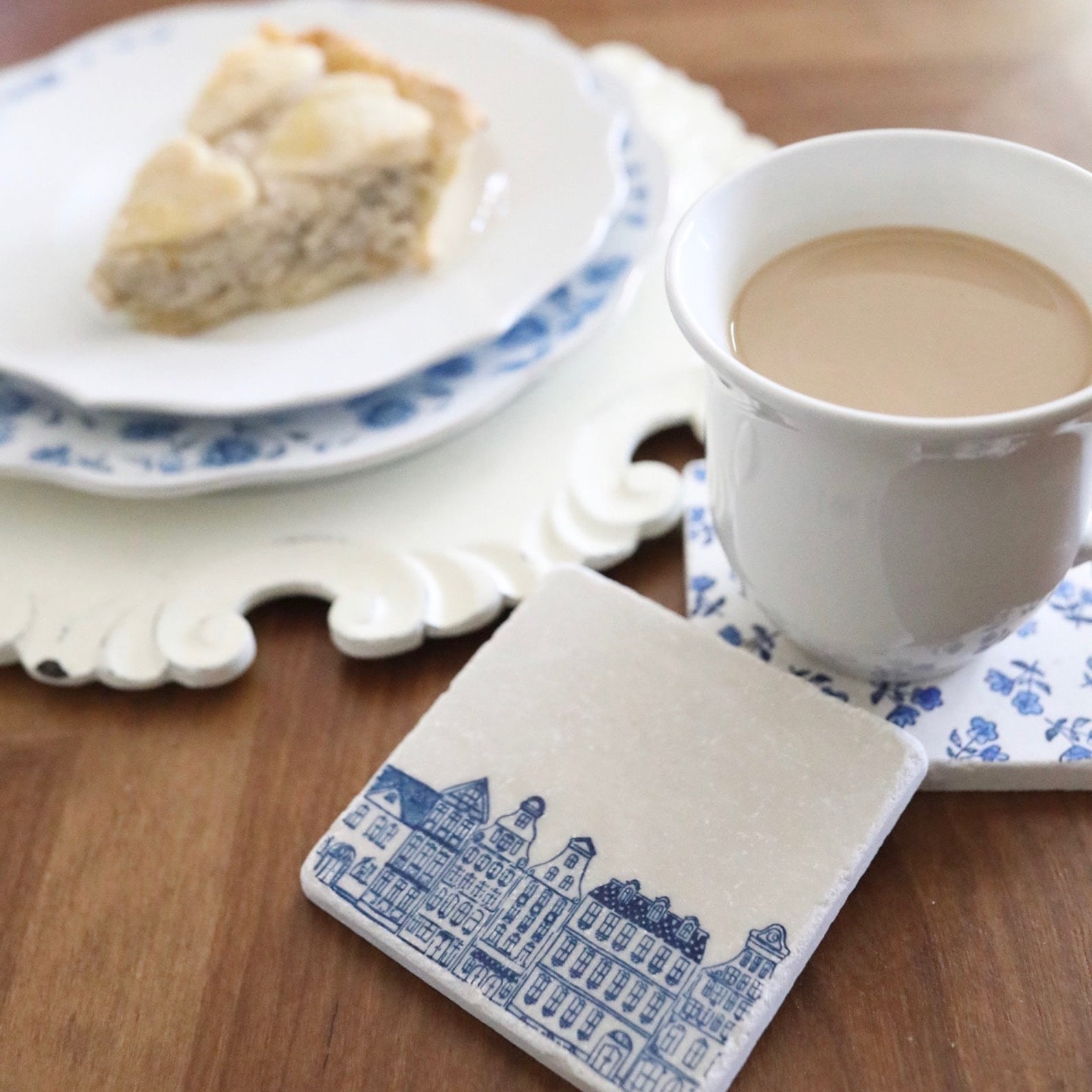 Delft Blue Canal Houses Marble Coaster Set. Classic Marble Coaster Set ...